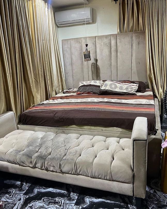 6BY6 BEDFRAME WITH OTTOMAN - Declutter Dot NG