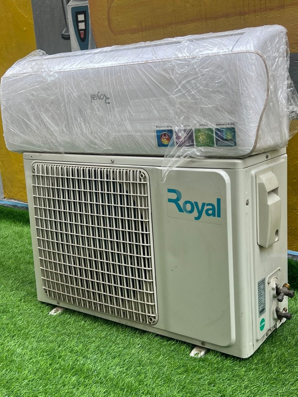 Barely Used Royal 2HP Split Air Conditioner Tough Fast Cool (FM18RSA ...