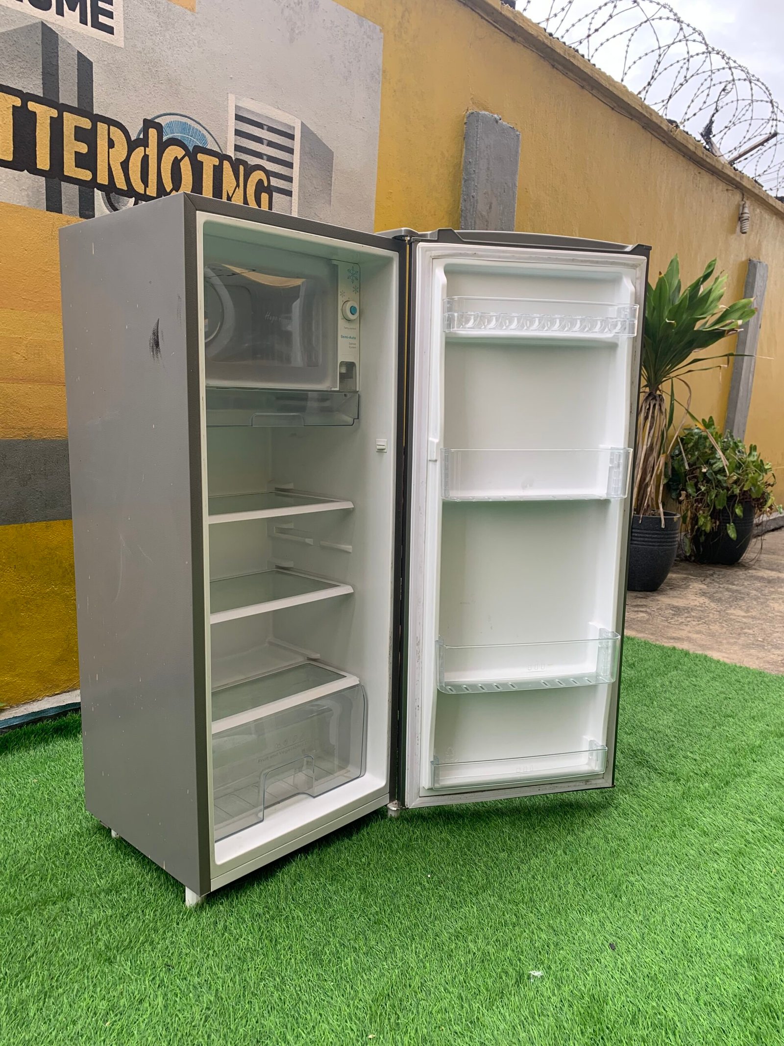 Barely Used 176L Hisense Single Door Refrigerator (RS230S) - Declutter ...